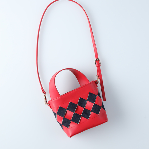 青森りんご配合ヴィーガンレザー『RINGO-TEX』が、青森アパレルブランド「What Is Heart (わいは)」にて採用決定｜appcycle株式会社のプレスリリース