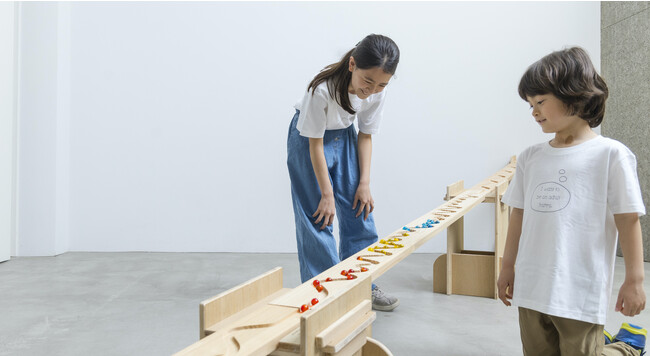 子どもの笑顔がいっぱい！魅惑のビー玉転がし＜SlowP＞（スロープ） 合計約50m！国内最大級イベント！！ 2023年1月20日(金) 〜22日(日) at 新宿住友ビル ｜Have Some ...