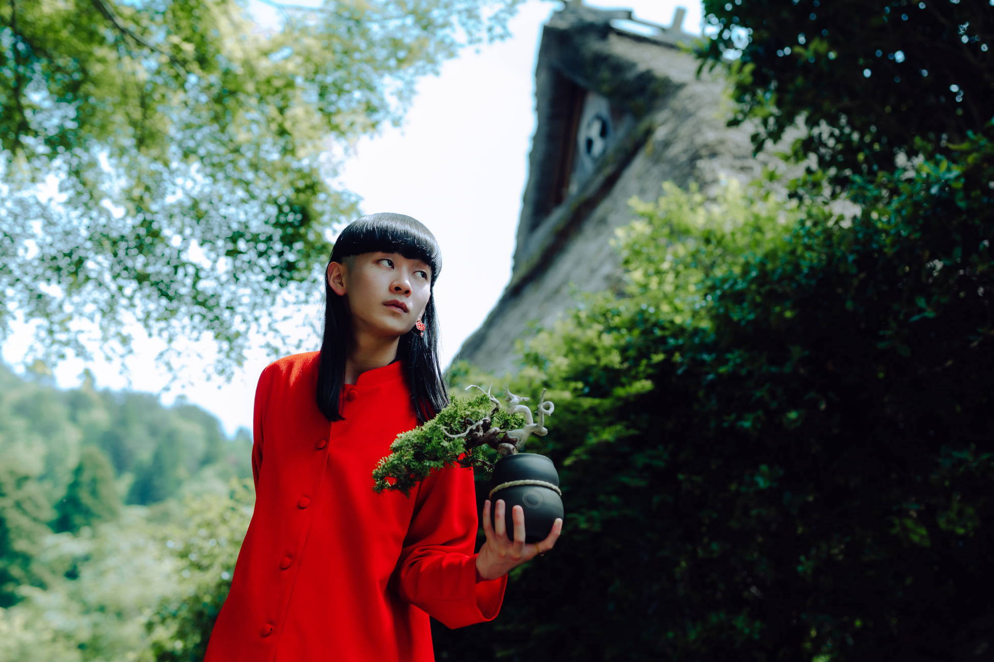 京都発祥の陶芸ブランド「QUTOTEN.」世界的ヒューマンビートボクサー「SHOW-GO」をキービジュアルに起用し、新モデル『㘴 ...