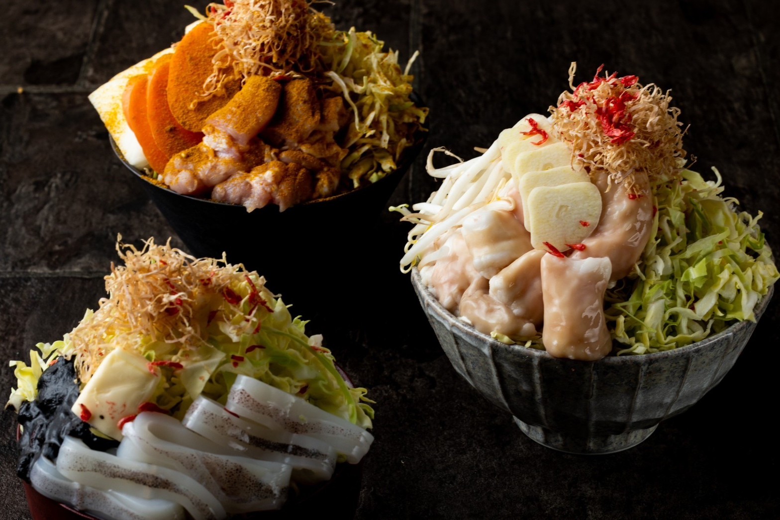 【北海道にもんじゃ焼き文化を】ミシュランで星を獲得したお店秘伝の出汁で楽しむ「北海道もんじゃ 薫」が3月9日OPEN｜株式会社Wのプレスリリース