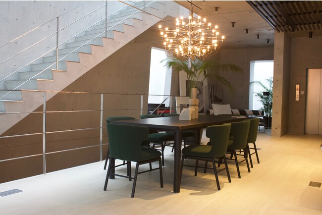 【FLEXFORM TOKYO】新作コレクション2023 展示・販売開始：マピオンニュース