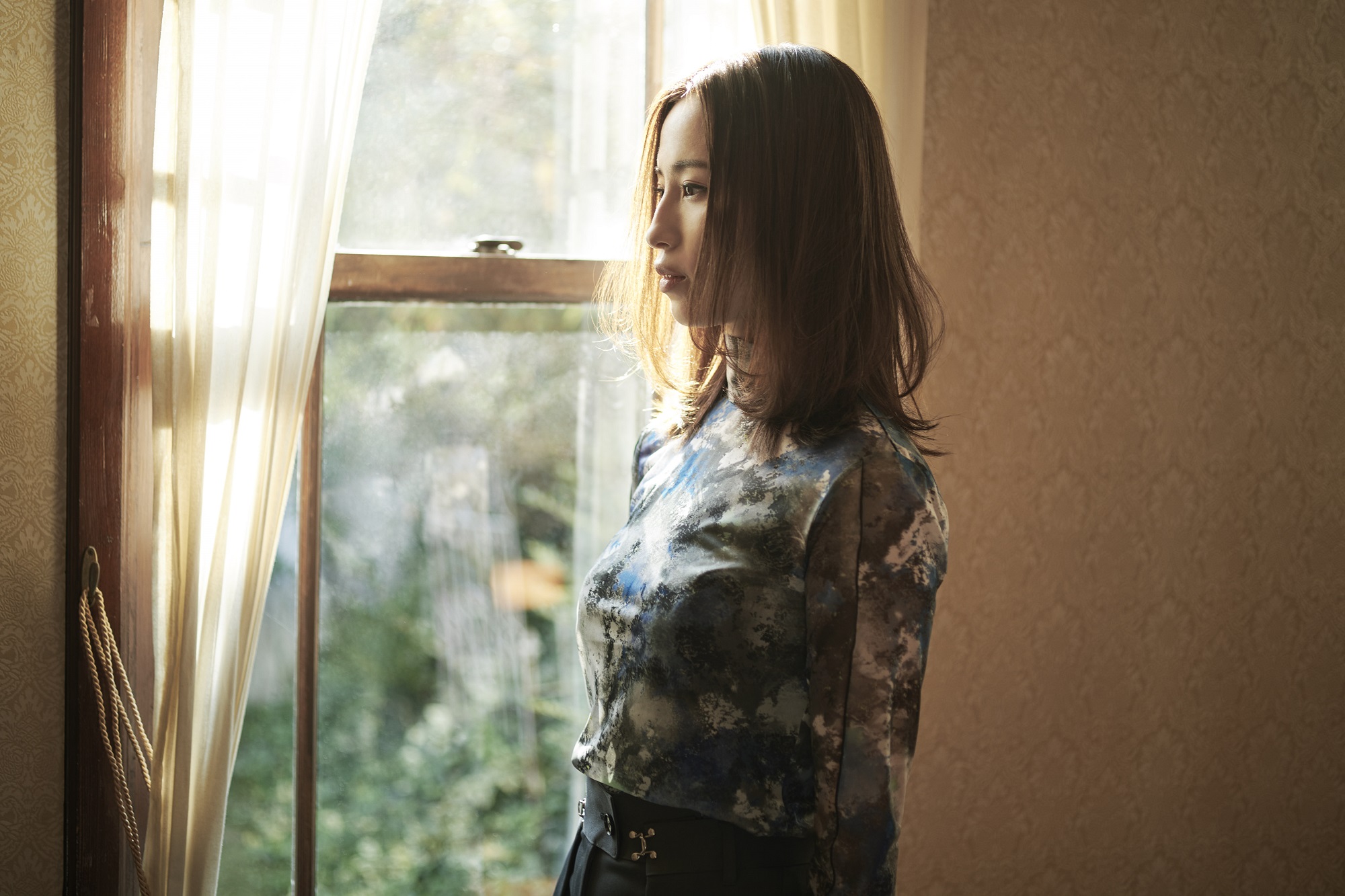 Uru 2月1日リリースのサードアルバム「コントラスト」から、本日配信を開始した橋口洋平(wacci)提供曲の「恋」ミュージックビデオを公開！｜株式会社ソニー・ミュージックレーベルズのプレスリリース