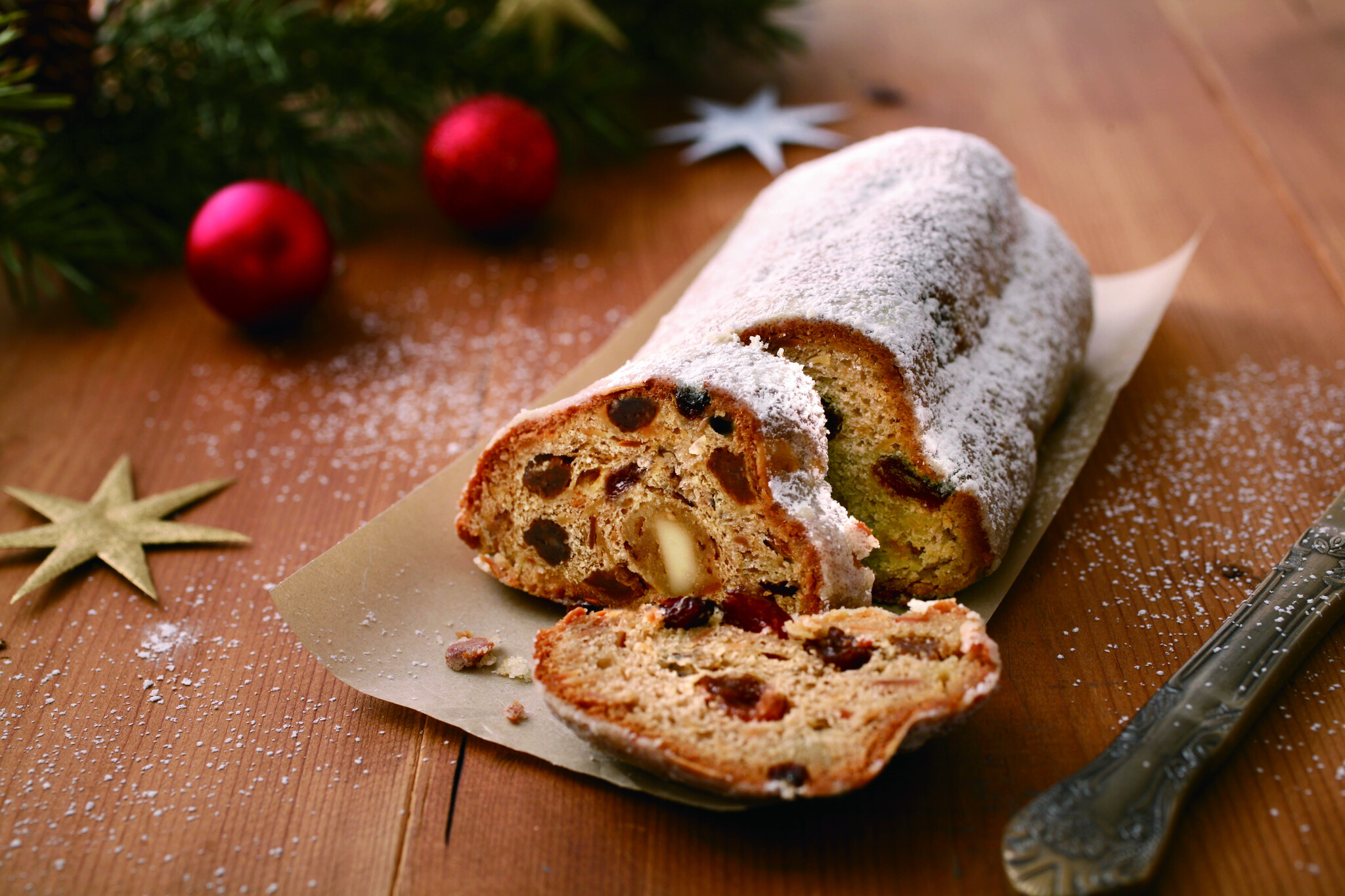 フランス・ブルターニュで愛された 3 代続く味と技。 ル ビアンにてクリスマス限定「シュトーレン」と「パネトーネ」を販売しております ...