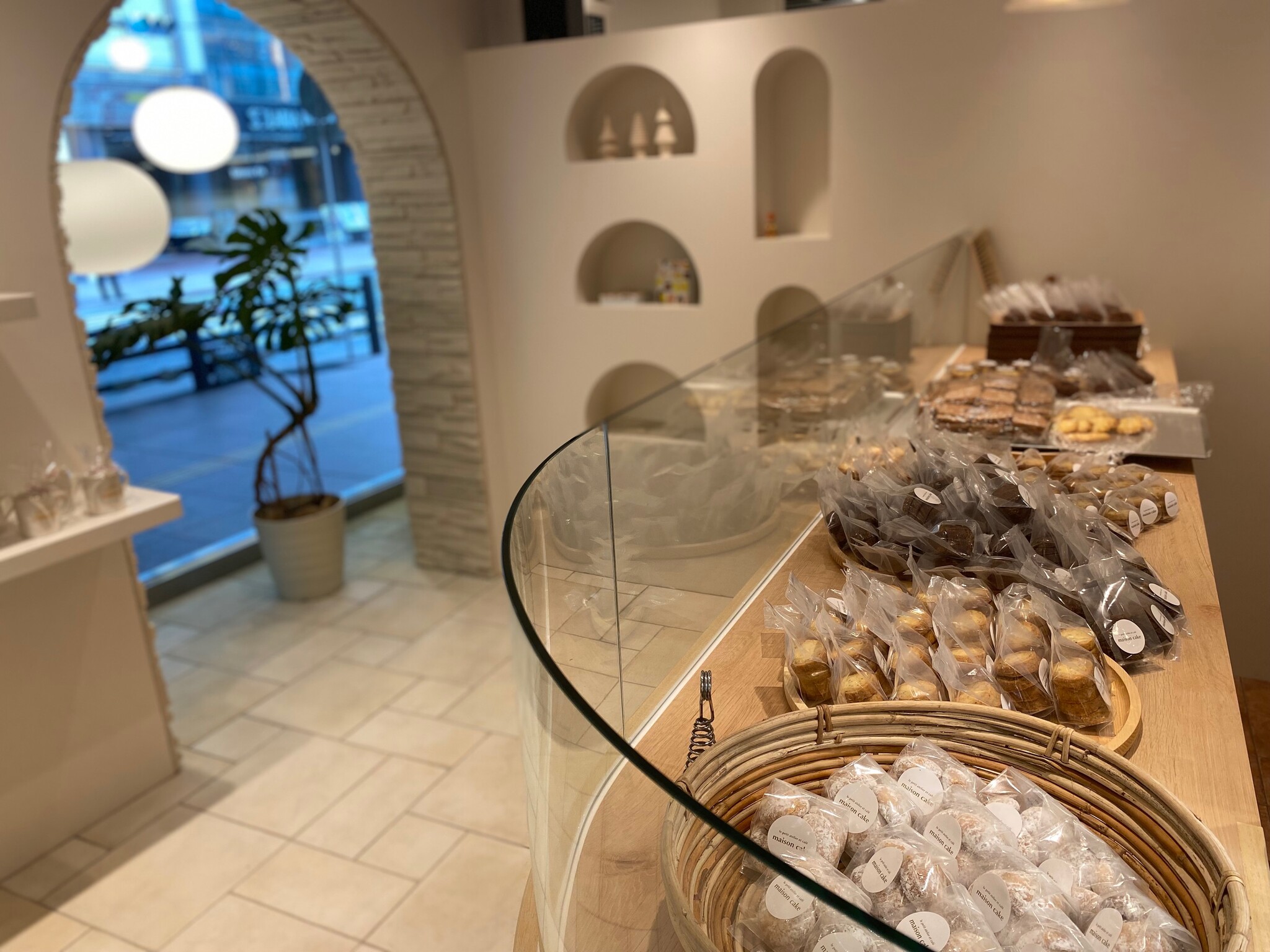 【新店情報】maison cakeがソラリアステージ1FにOPEN!!｜にしてつグループのプレスリリース