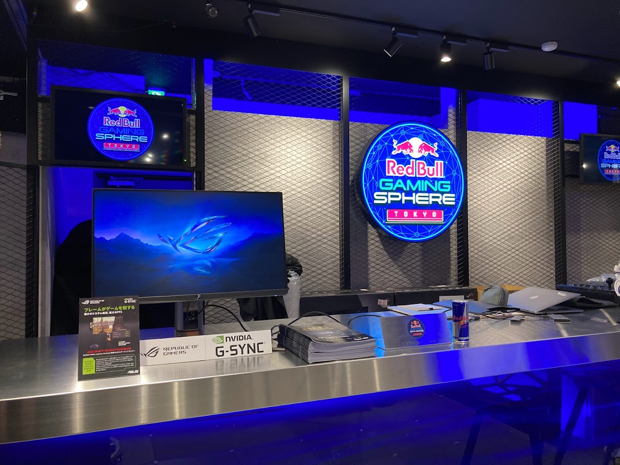 ASUSの360Hzゲーミングモニターを含む、計30台のモニターをレッドブルが手がけるゲーミングスペースRed Bull Gaming ...