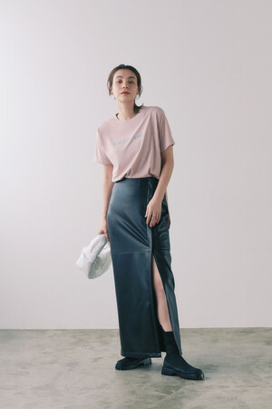 【emmi（エミ）】SHIGETAとの初のコラボレーション！emmi オリジナルTシャツとセットになったスペシャルなキットが登場＜9月8日(木 ...