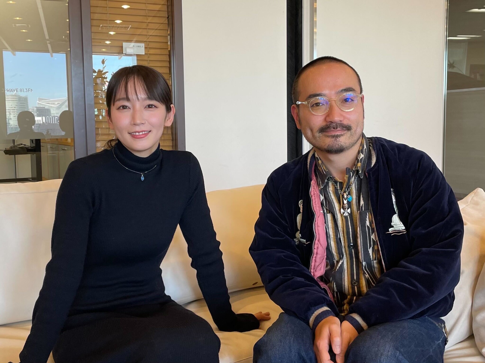 かもめんたる・岩崎う大×吉岡里帆がラジオで対談。吉岡初主演舞台での共演エピソードやラストイヤーで挑んだ「m 1グランプリ」を語る｜j Wave