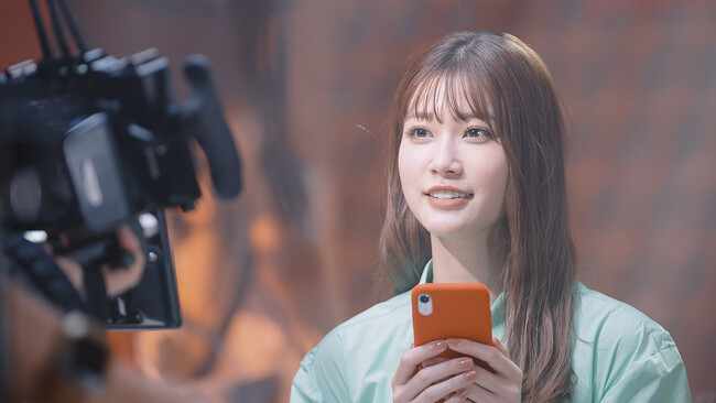 『出前館』新テレビCM、生見愛瑠さん出演「Demaecanしよ？」シリーズ第3弾！「Deトク」篇と「ピザ半額祭」篇を9月16日（金）より放映開始!! －株式会社 出前館｜BtoB ...