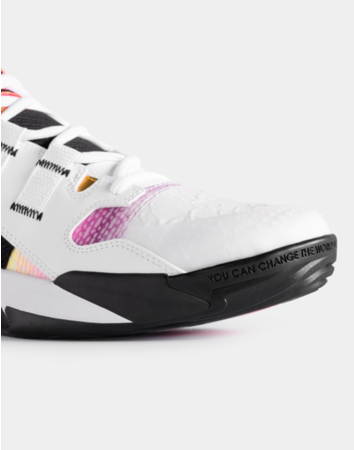 ニューバランス、テニス界の若きスーパースター、ココ・ガウフ選手の初のシグネチャーシューズ「Coco CG1(ココ シージーワン)」を発売 ...