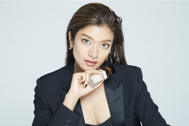 【YSL】ローラ出演「オールアワーズ リキッド」の新WEB CM公開！｜日本ロレアル株式会社のプレスリリース