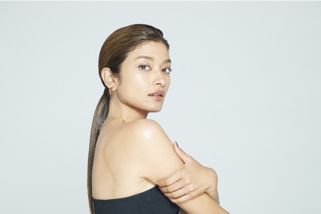 【YSL】ローラ出演「オールアワーズ リキッド」の新WEB CM公開！｜日本ロレアル株式会社のプレスリリース