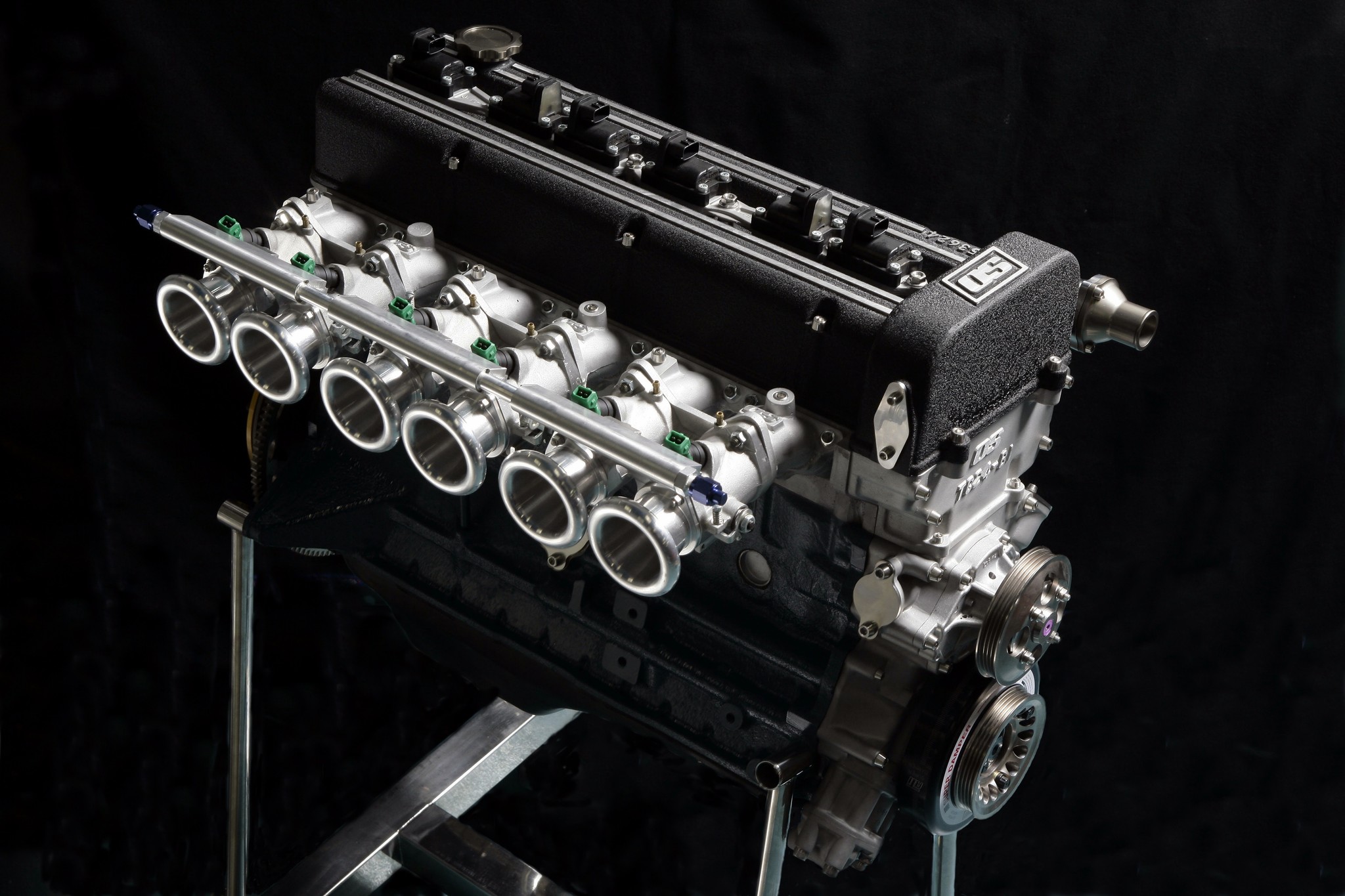 6月30日まで半額キャンペーン開催中！OS技研のスペシャルエンジン「TC24-B1Z」のために開発されたOSエクストラモーターオイル通常価格17,600円が8,800円に！！｜GLION ...