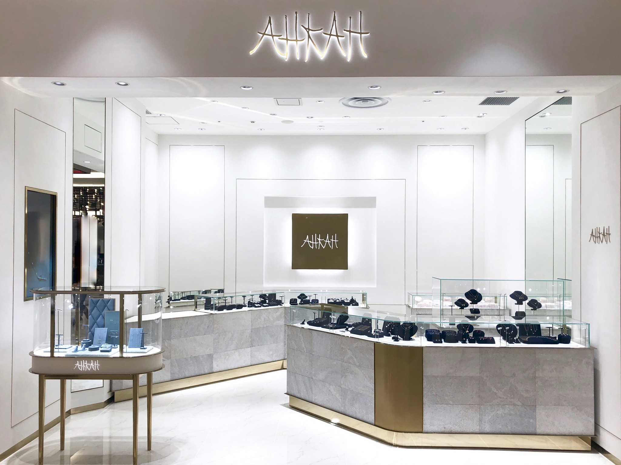 AHKAHが大丸心斎橋店に初登場！「大丸心斎橋店 AHKAH」オープン｜株式会社アーカーのプレスリリース