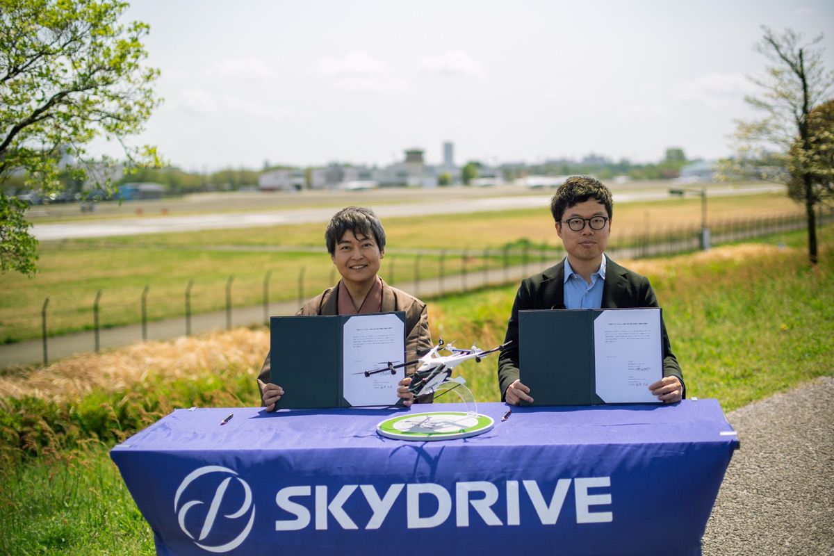 SkyDrive社、空飛ぶクルマ「SD-05」の個人向け予約販売も開始！第一号機は千葉功太郎氏が予約購入｜株式会社SkyDriveのプレスリリース