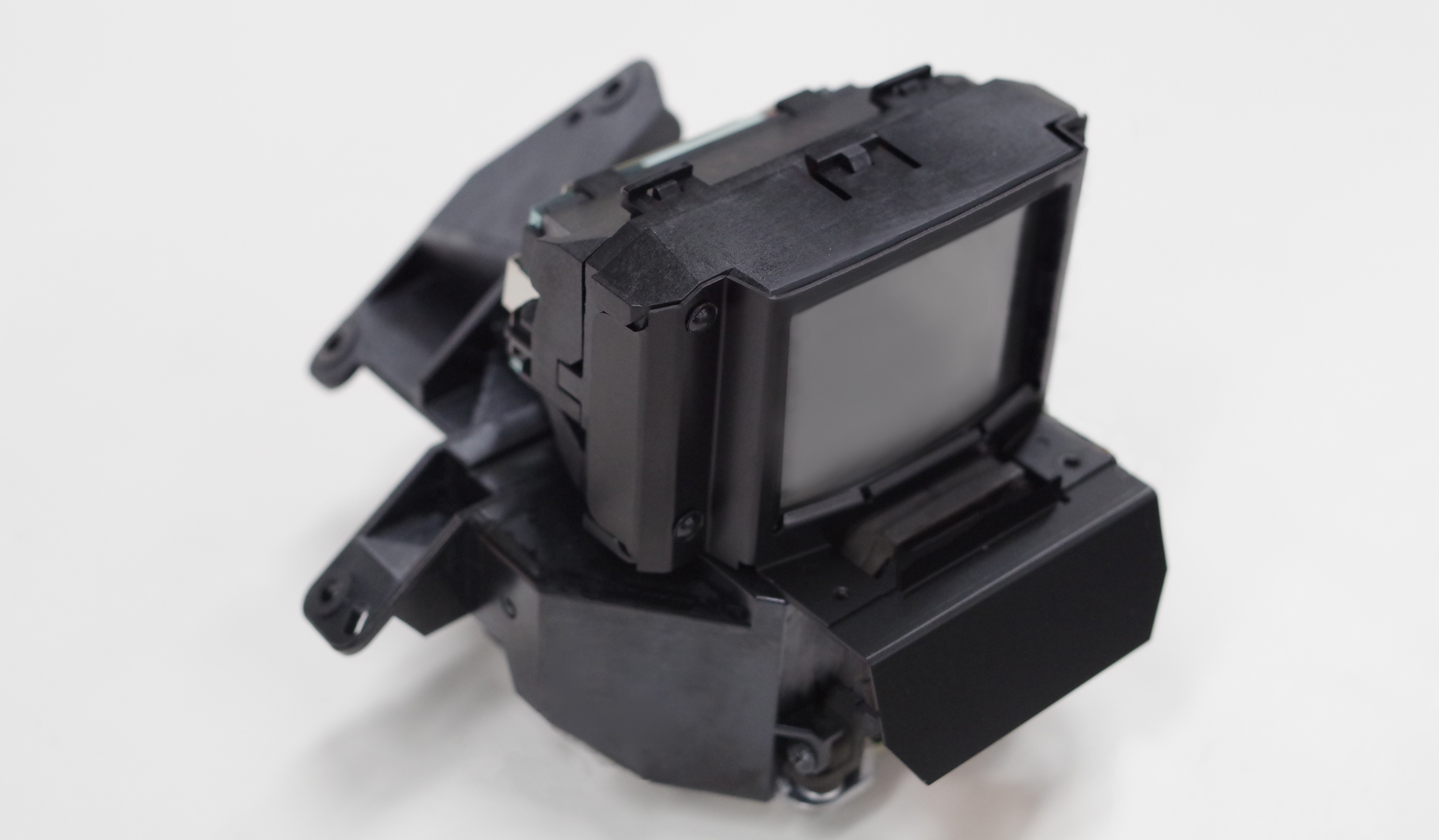 レーザースキャン方式車載ヘッドアップディスプレイ(HUD)用プロジェクションユニットを開発｜リコーインダストリアルソリューションズ株式会社の ...