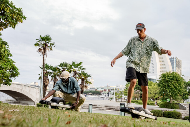 【開始19分で応援購入金額150万円達成！】最高にクールで、最先端な近未来型一輪電動スケートボード『Oneboard（ワンボード）』が ...