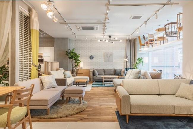 家事のストレスを軽減する、耐久性と使いやすさにこだわったKEYUCAのお洗濯アイテム 外干しにも室内干しにも最適な「ASTアルミフレームピンチハンガー」が登場｜河淳株式会社のプレスリリース