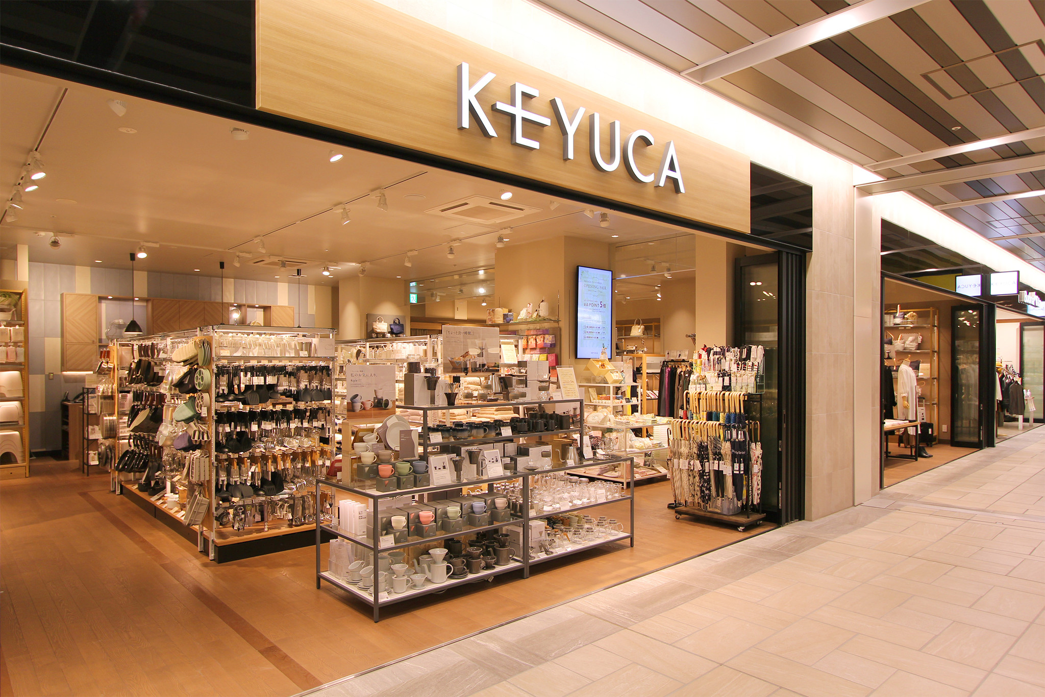 ライフスタイルショップKEYUCA アパレルも充実の「グランエミオ所沢店」をオープン｜河淳株式会社のプレスリリース
