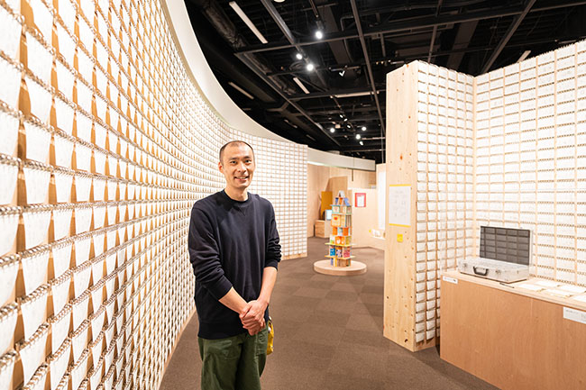 表紙＆巻頭特集は、junaida 『EDNE [エドネ]』鏡の迷宮へようこそ！ 特別ふろくは、junaida描きおろしB2サイズのBIGポスター！ MOE8月号は7月1日発売！｜株式会社白泉社 ...