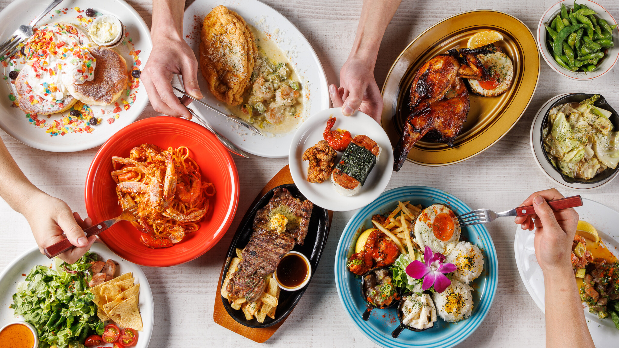 『新横浜駅直結！』昼も夜も楽しめる新フードスポット「Aloha Food Factory」がNEW OPEN！｜株式会社Tune upのプレスリリース