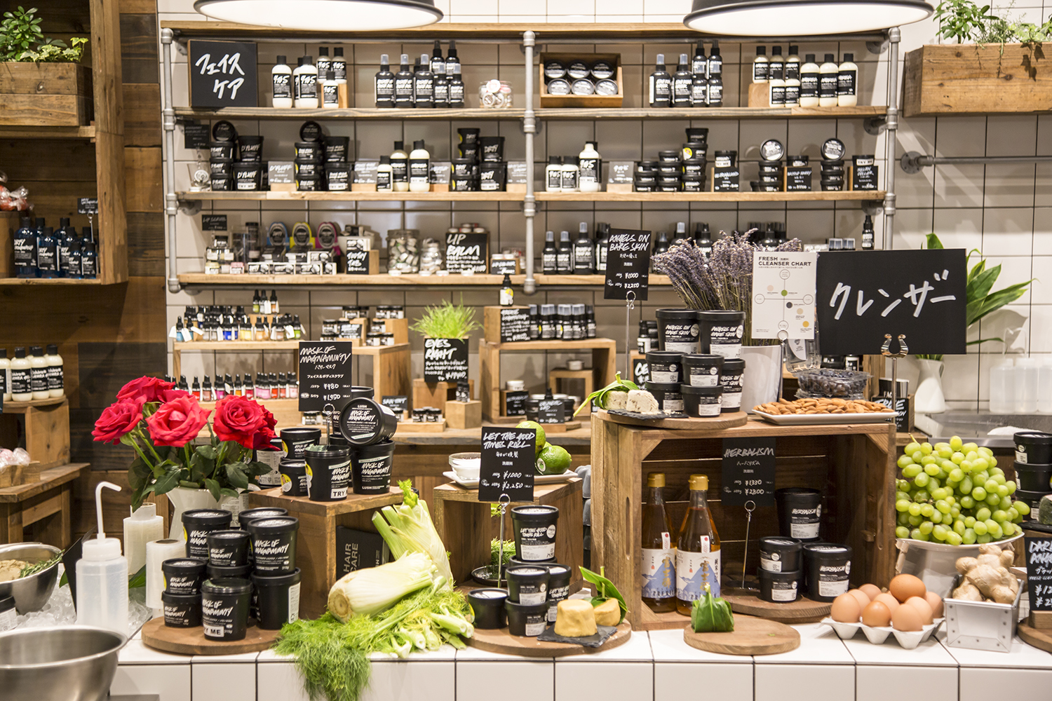 2016年2月10日（水）、日本最大級の売上を誇るLUSH新宿駅前店 リニューアルオープン～スキンケアやヘアケアなどのコンサルテーションを更に ...