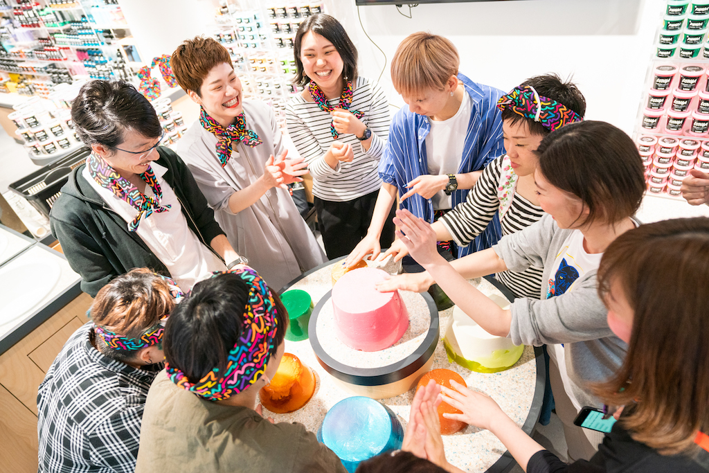 ラッシュの究極の体験へ誘う「Lush Weekend」 夏休みは「LUSH 新宿店」のイベントで楽しもう！｜ラッシュジャパン合同会社のプレスリリース