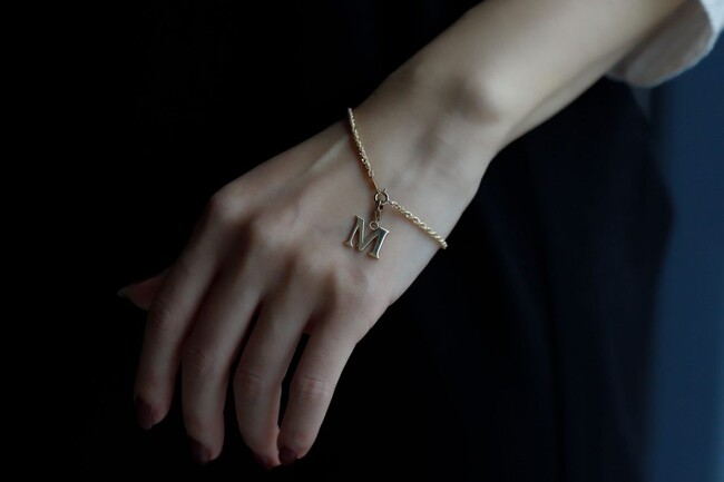 SIENA ROSEから、2022-23 AW collection【 Nocturnal Moon 】が新発売！クリスマスに大切な人への ...