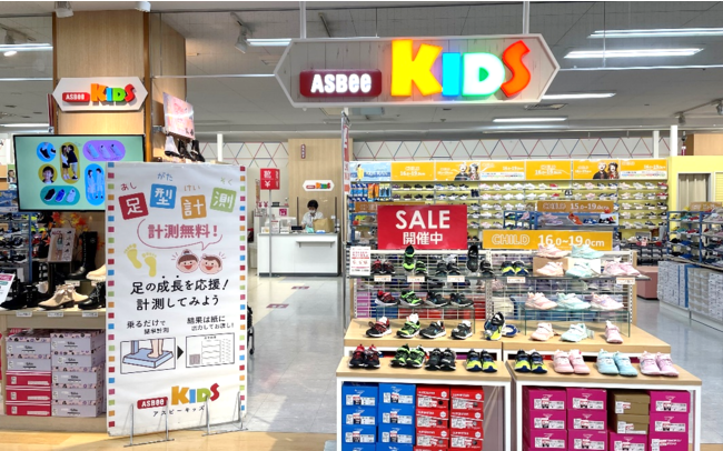 生まれ変わった新アスビーに「ORiental TRaffic」商品が新登場 ASBEE 板橋店オープンのお知らせ｜株式会社ジーフットのプレスリリース