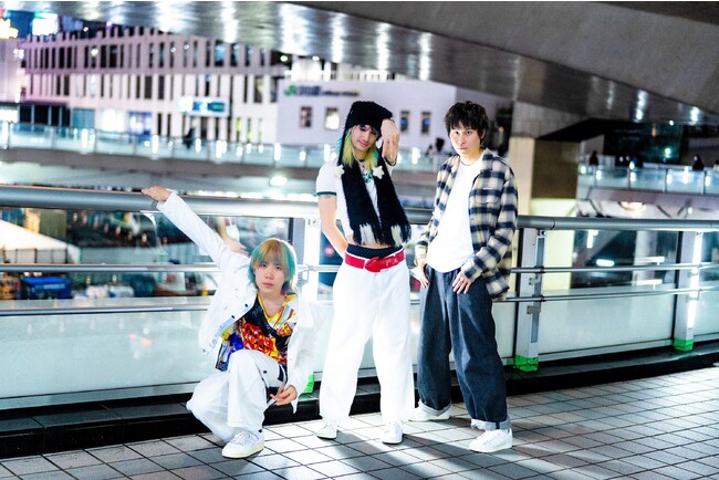 数々のスタープレーヤーからインスパイアを受けた「adidas Originals × atmos GOLD STAR PACK」が登場 ...