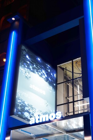 4月28日(金)より「atmos BLUE Omotesando」がリニューアルオープン。｜Foot Locker atmos Japan合同 ...