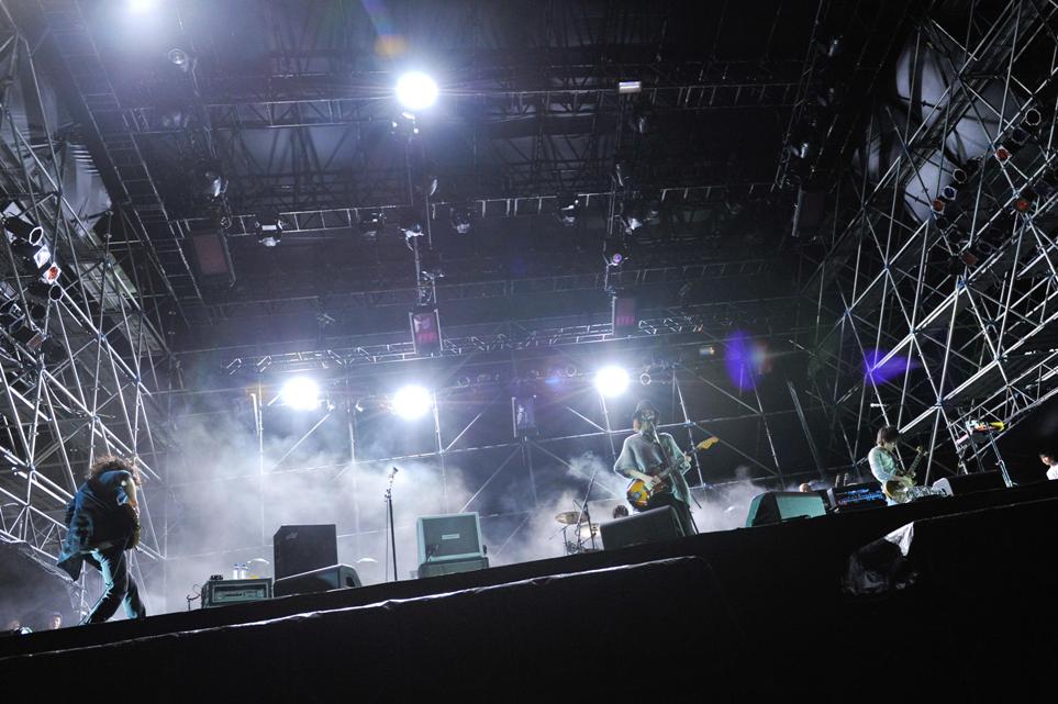 RADWIMPS 6/30発売の新曲の着うたフル配信スタート！ 約一年ぶりのライブパフォーマンスも大盛況｜ユニバーサル ミュージック合同会社のプレスリリース