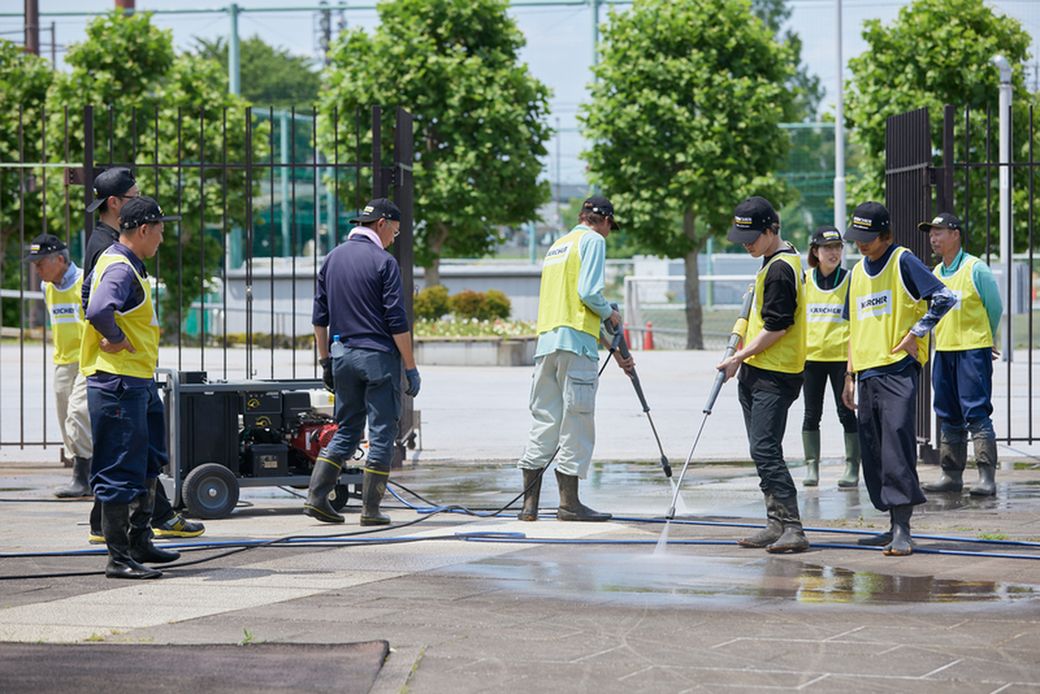 日本最大のサッカー競技場「埼玉スタジアム2OO2」にて官民連携のボランティア清掃を完了｜ケルヒャー ジャパン株式会社のプレスリリース