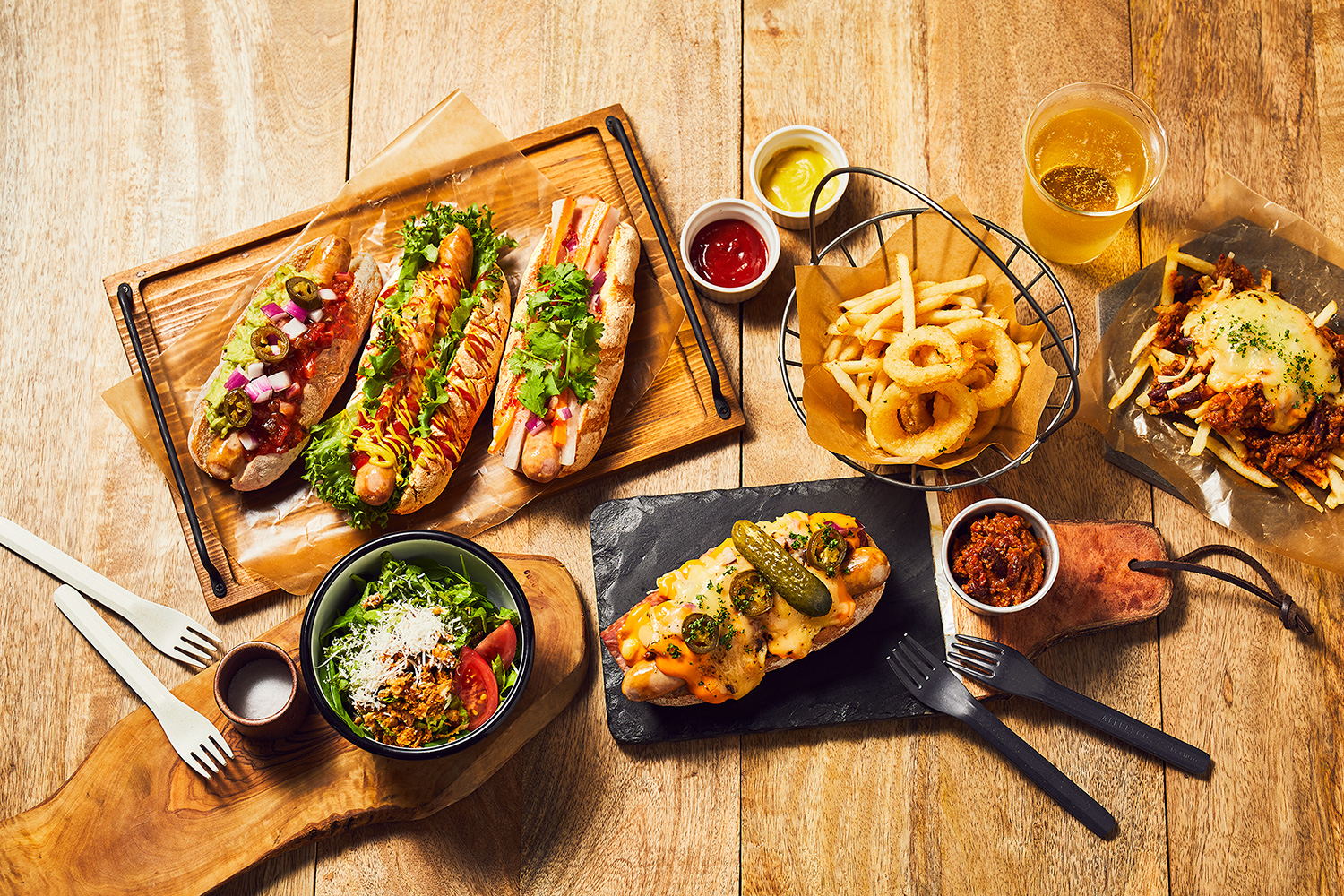 本場USAにだって負けない デリバリーホットドッグ専門店“DOG HOLIC”が大阪に登場！ 「LET’S TRY WITH 50%OFF ...