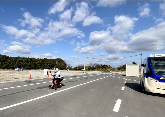 次世代電動モビリティFuture「GOGO！シェア」、2025年大阪・関西万博「次世代都市交通実証実験」にて体験試乗を開始｜フューチャーモビリティのプレスリリース