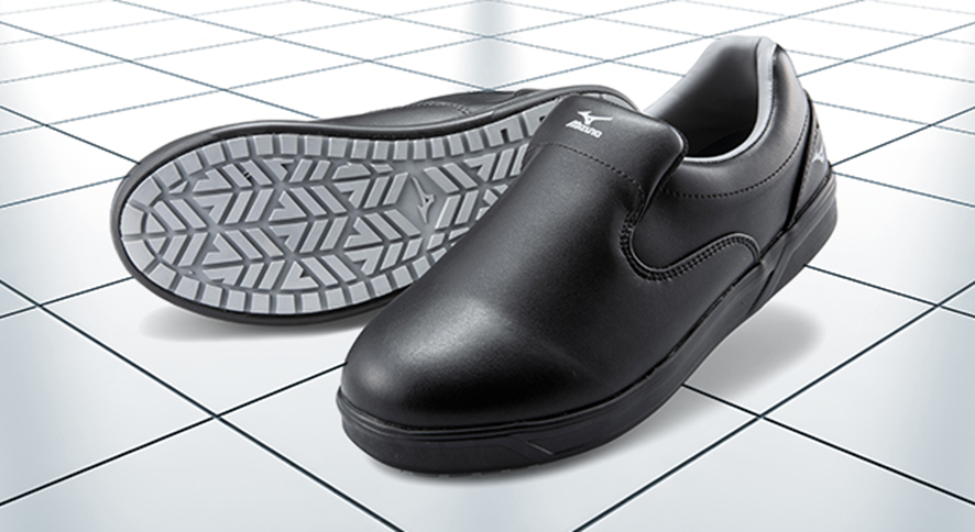 軽量でソフトな履き心地！ 厨房作業に適したミズノのワークシューズ「SOFPON」レビュアー3名募集開始｜ソルフレア株式会社のプレスリリース