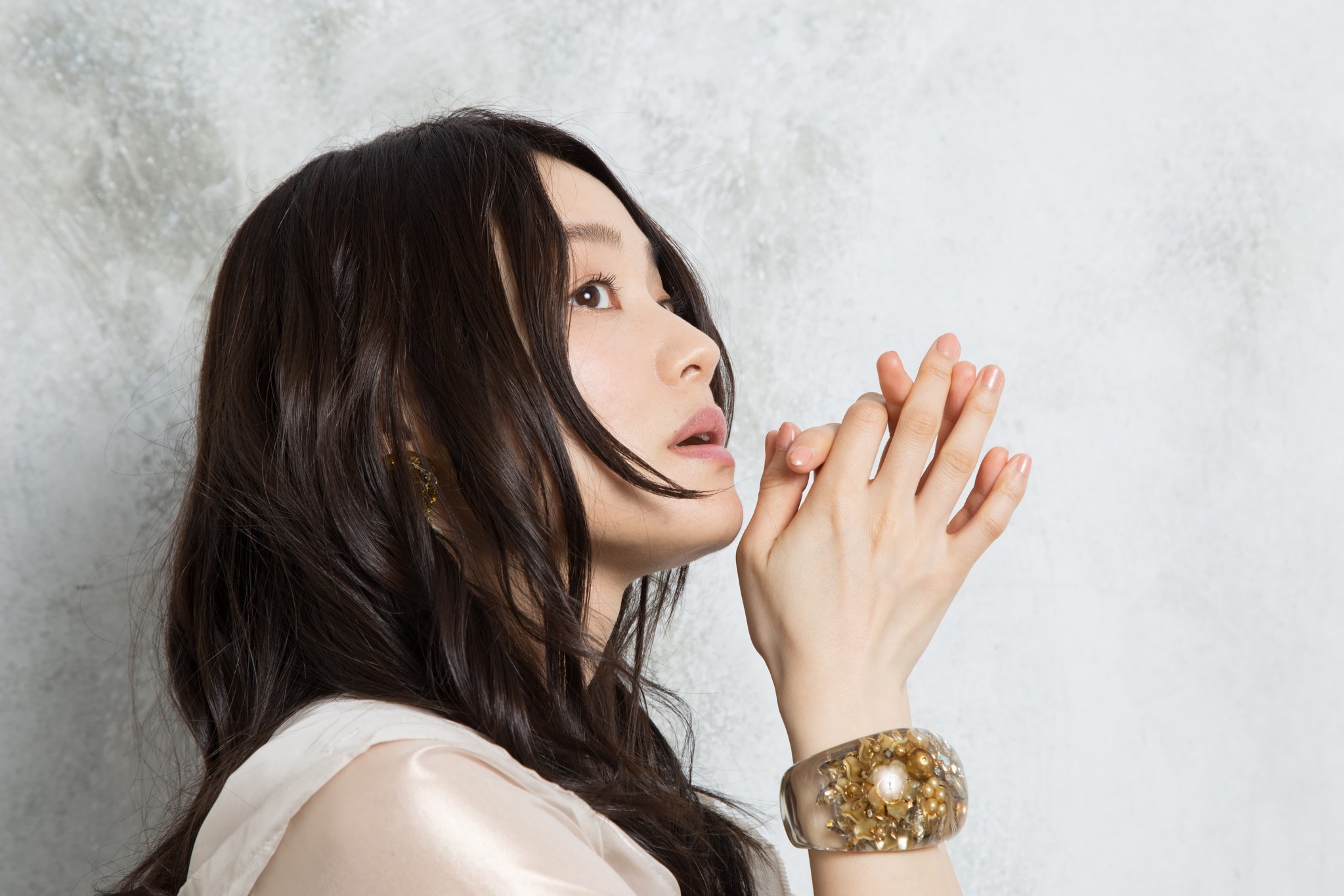 人気声優・山村響さんのアーティストプロジェクト“hibiku”1stミニアルバム「Love Magic」発売記念ニコ生が決定！｜株式会社イマジ ...