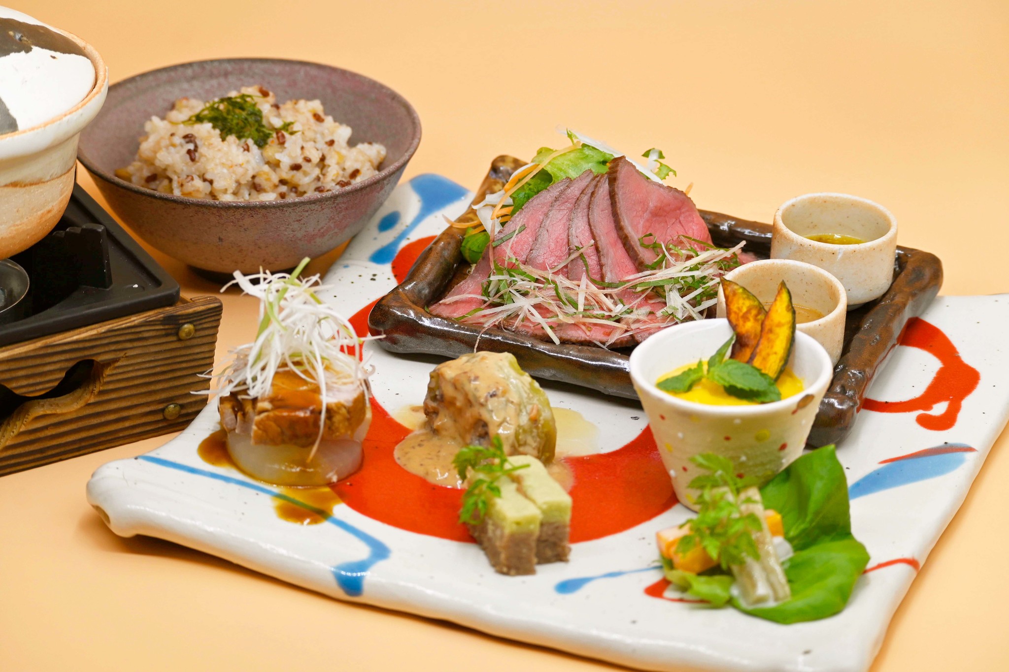 NEXCO西日本管内「SA・PA おどろきグルメ大賞」受賞メニュー決定！｜西日本高速道路サービス・ホールディングス株式会社のプレスリリース