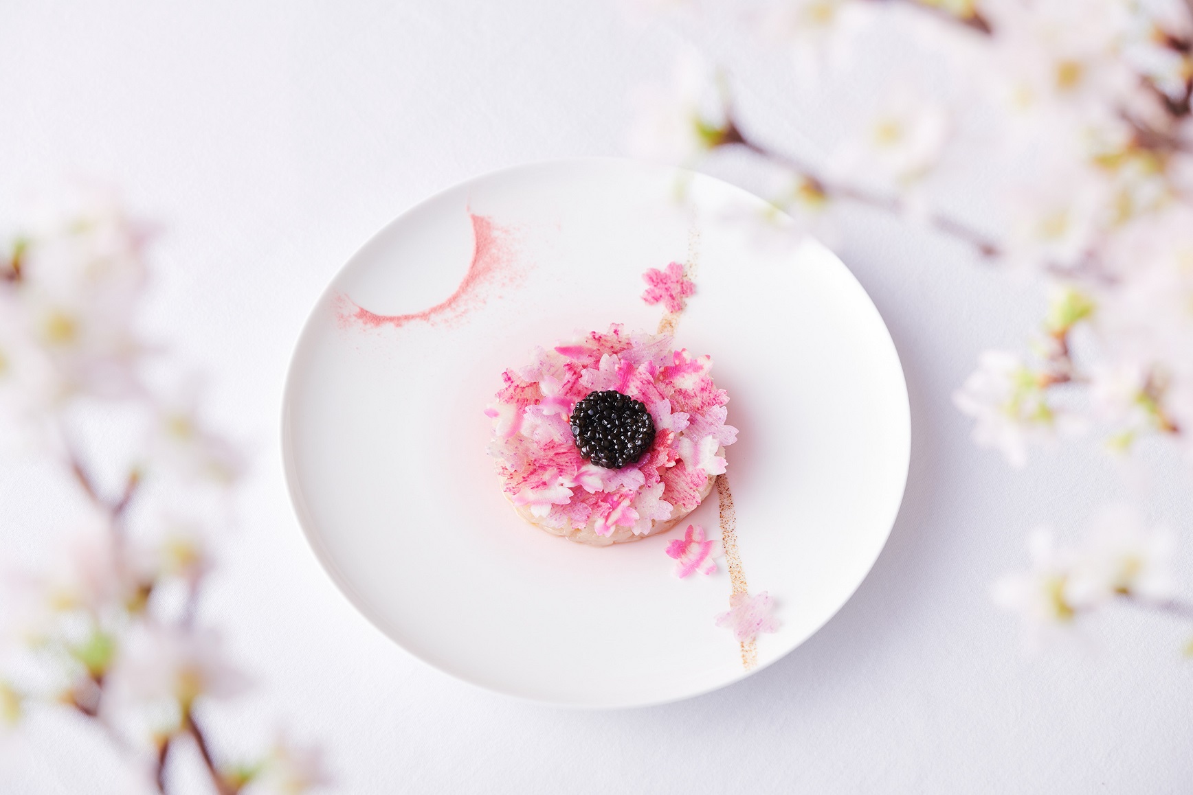 【ひらまつレストラン】春爛漫の“桜”の華やぎを味覚で感じる「Menu SAKURA」今年も登場 ～東京ミッドタウン「フィリップ・ミル 東京」～｜株式会社ひらまつのプレスリリース