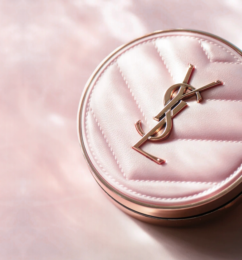 【YSL BEAUTY】「FROZEN PINK PARTY」心ときめく"PINK"アイテム セレクション。八木アリサ、伶、ミチ、久間田琳加 ...