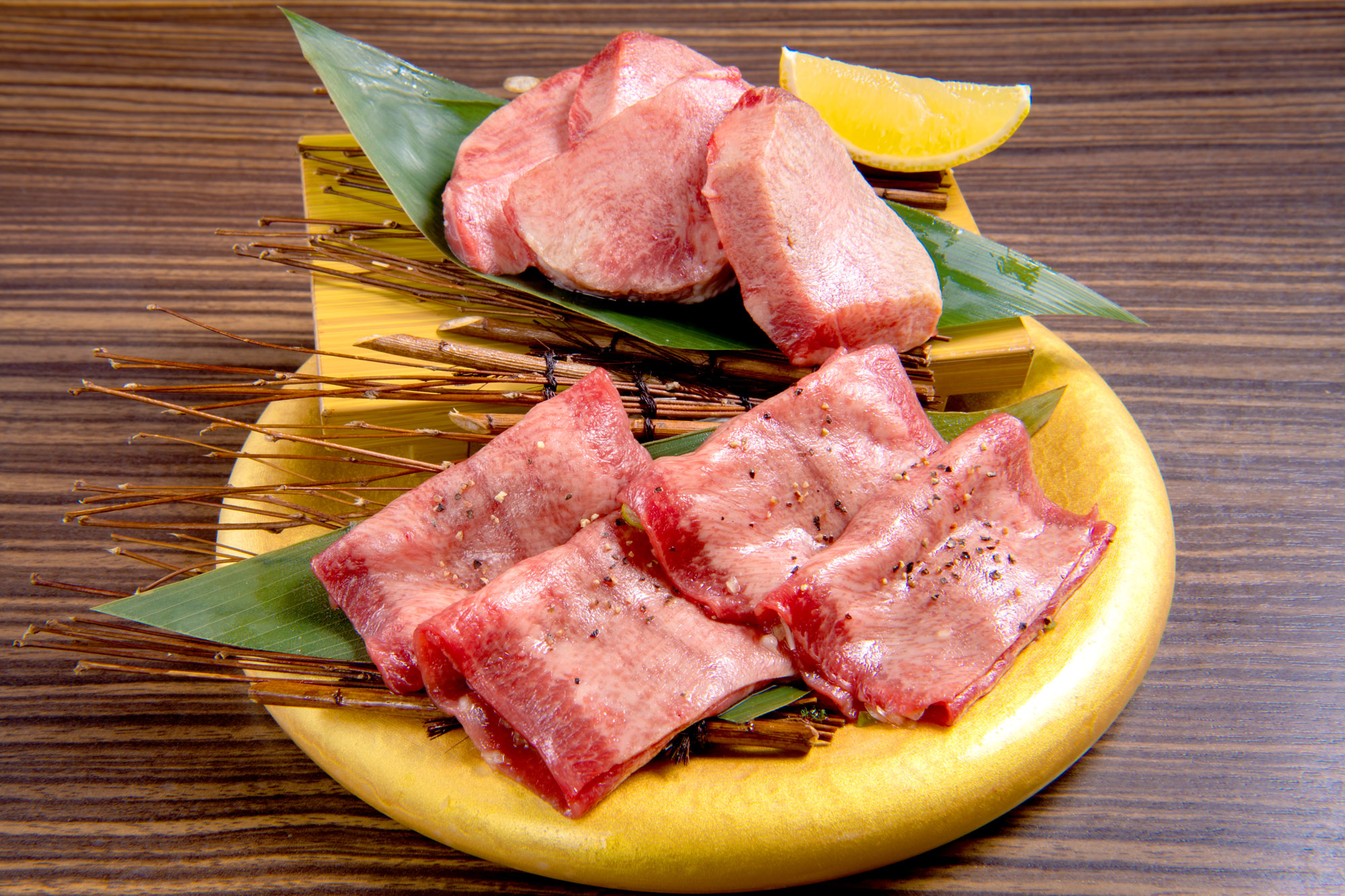 アースのかゆい所に手が届く！機能的なトートバッグがコンビニで買えるよ（1/3） - mimot.(ミモット)